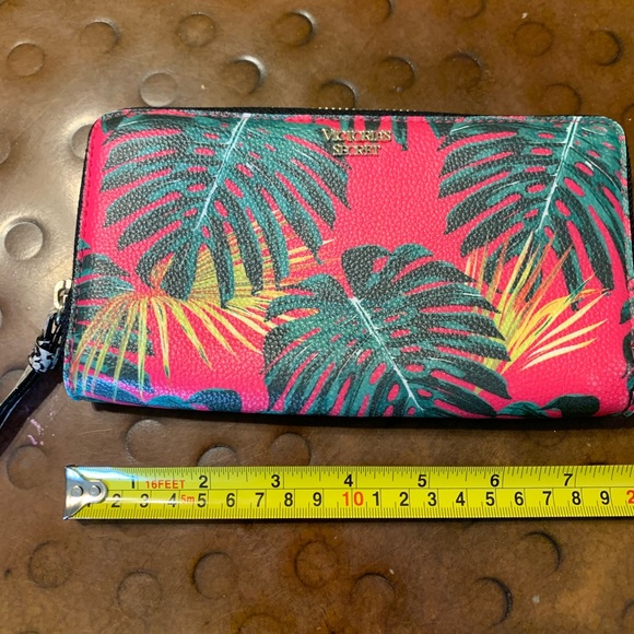 Victoria's Secret | Accessories | Victorias Secret Flower Patterns ...